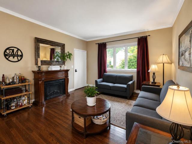 33 Juniper Road