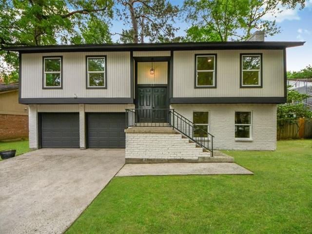 33 Kittiwake Ct, The Woodlands, TX 77380