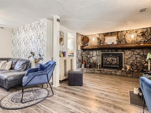 33 L Rd, Golden, CO 80403