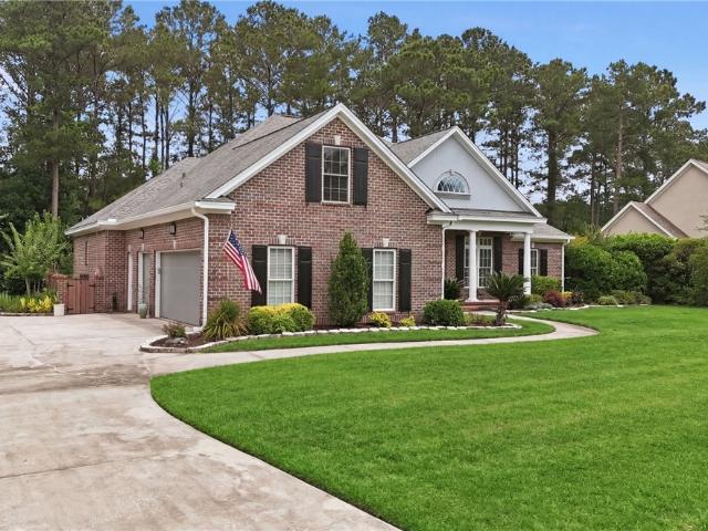 33 Lake Heron Court W