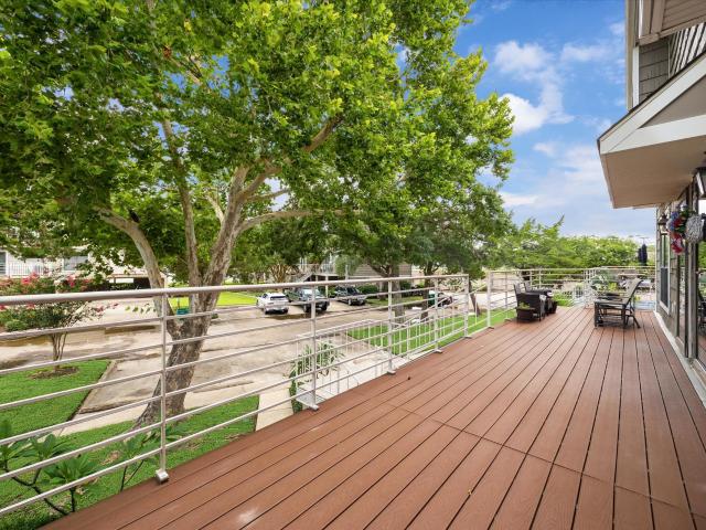 33 Lakewood Ln, Seabrook, TX 77586 | MLS #81421