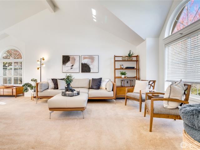 33 Lakewood Oaks Dr SW, Lakewood, WA 98499 | MLS #2477 | Compass