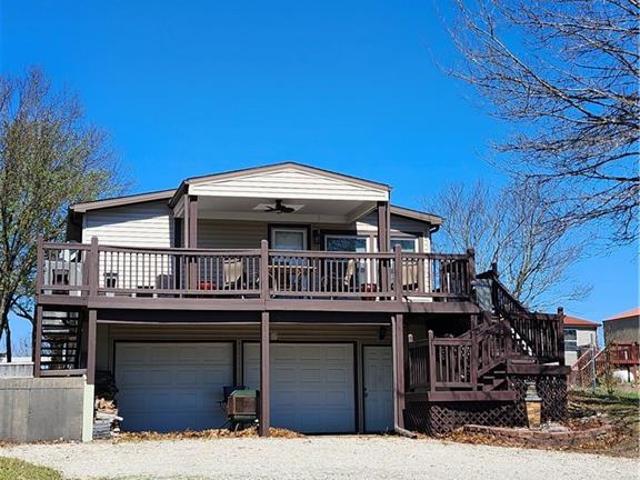 33 Lakeview Lane