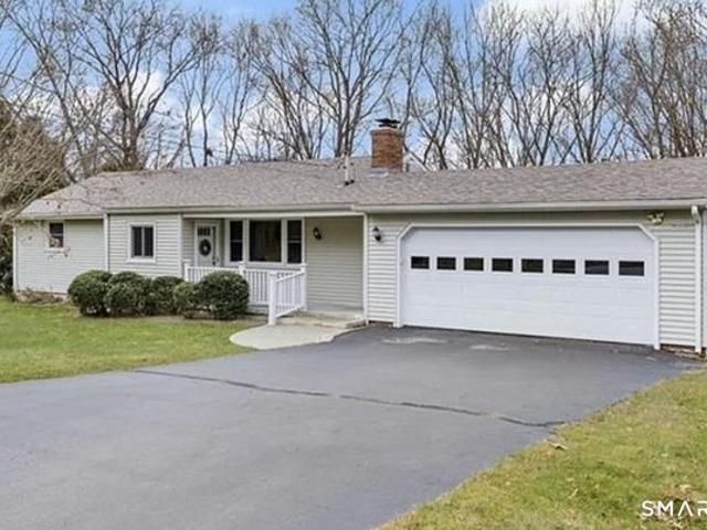 33 Lauren Ln, Norwich, CT 06360