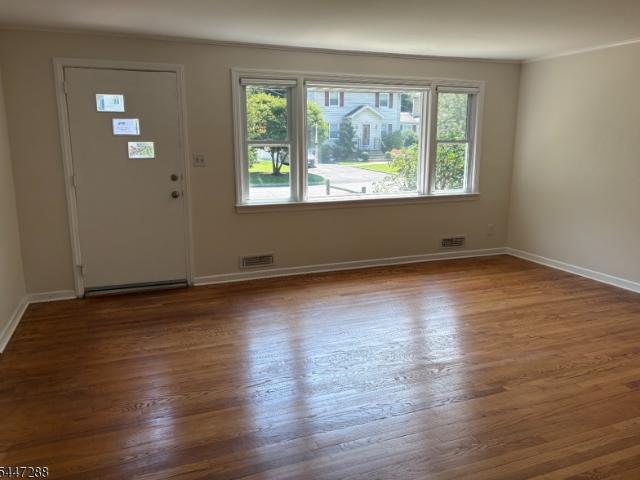 33 Longacre Drive