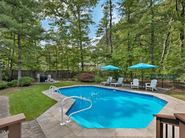 33 Longkill Road
