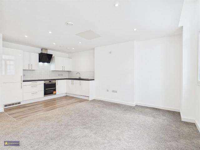 33 Lowgate, Hull HU1, 2 bed flat to rent, £895 pcm | PrimeLocation
