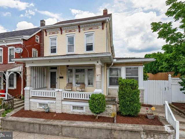 33 Main St, Mohnton, PA 19540