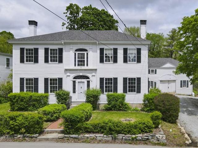 33 Main St, Thomaston, ME 04861