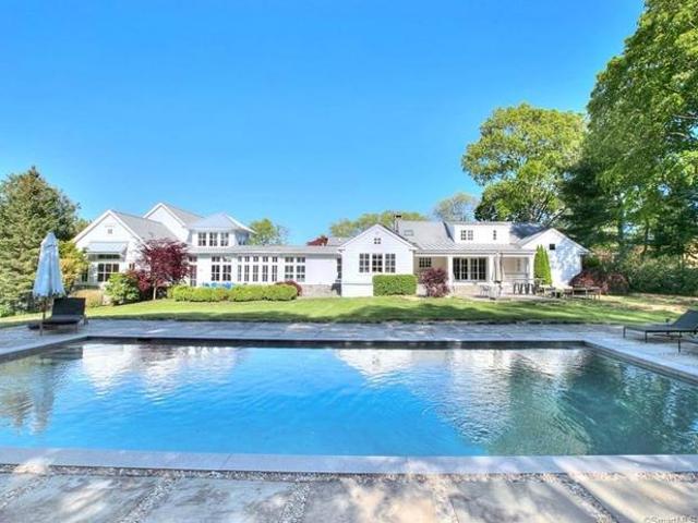 33 Mayflower Pkwy, Westport, CT 06880