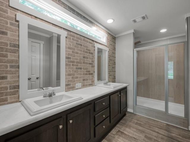 33 Mockingbird Rd, New Waverly, TX 77358