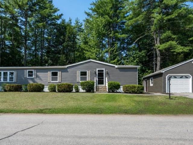 33 Murray Dr, Rochester, NH 03868