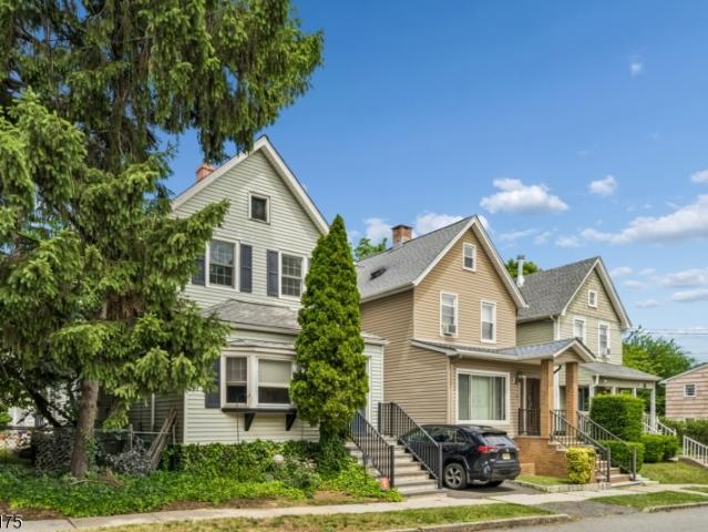 33 Myrtle Ave