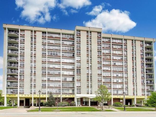 33 N Main St Apt 5B, Lombard, IL 60148