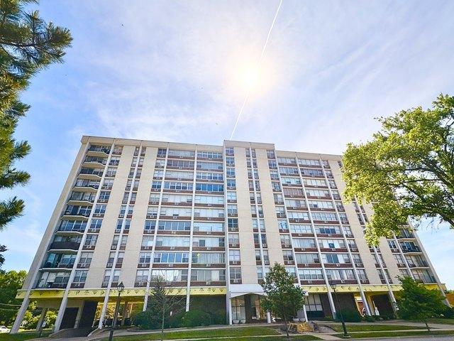 33 N Main St Apt 6G, Lombard, IL 60148