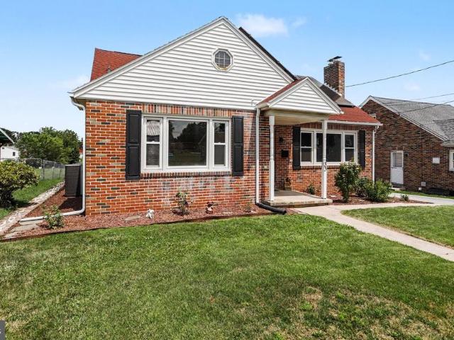 33 N Queen Street