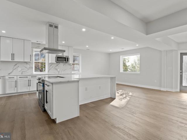 33 Nicholson St NW, Washington, DC 20011 | MLS #DCDC2240
