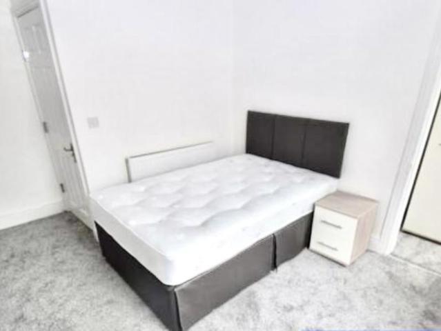 33 Norfolk Street, Stoke On Trent ST1, Room to rent, £350 pcm | PrimeLocation