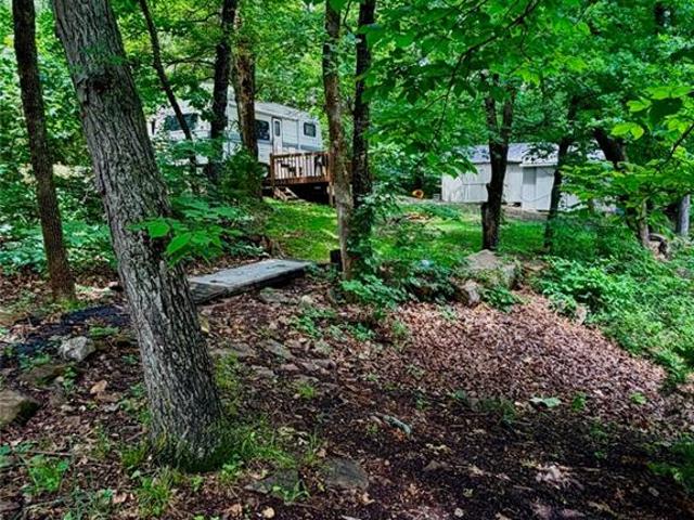33 NW Lakeside Drive