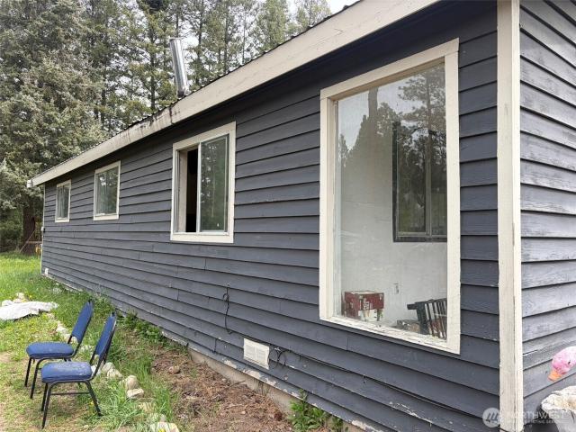 33 Old West Curlew Lake Road