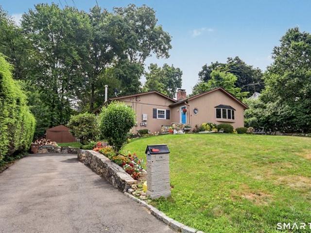 33 Pamlynn Rd, Stamford, CT 06905
