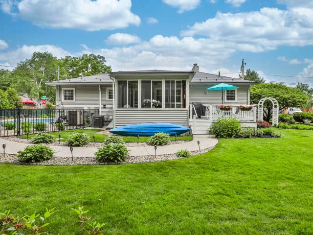 33 Palomino Lane