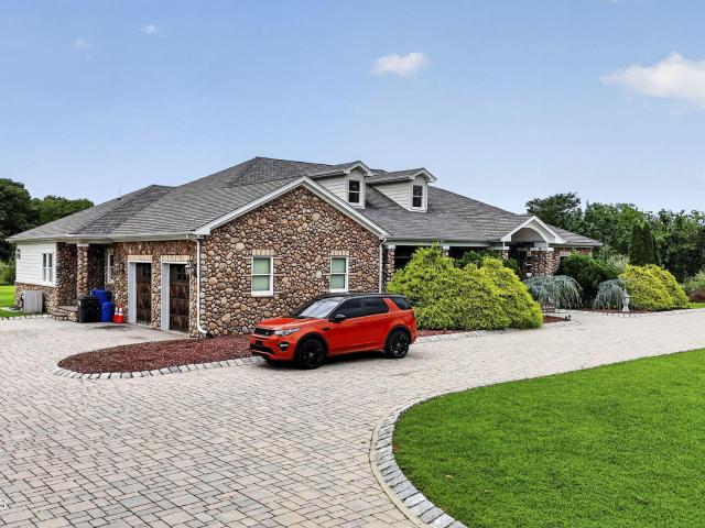 33 Parkside Way