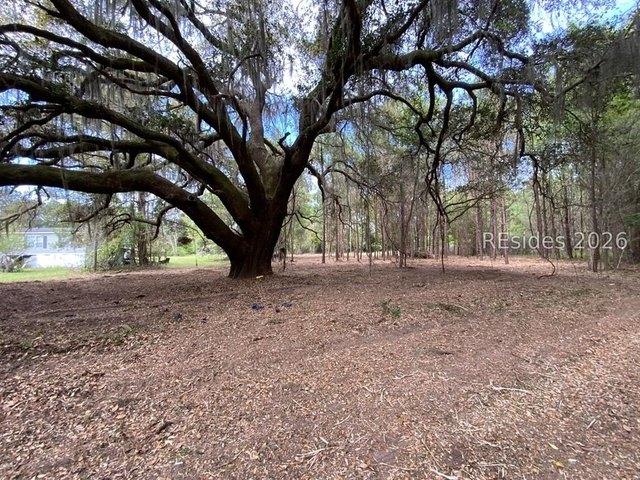 33 Pearl Harbor Ln, Saint Helena Island, SC 29920