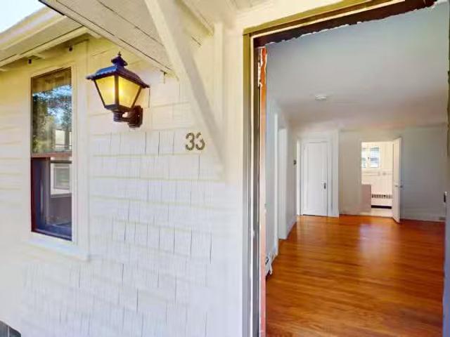 33 Peepers Holw, Greenwich, CT 06831