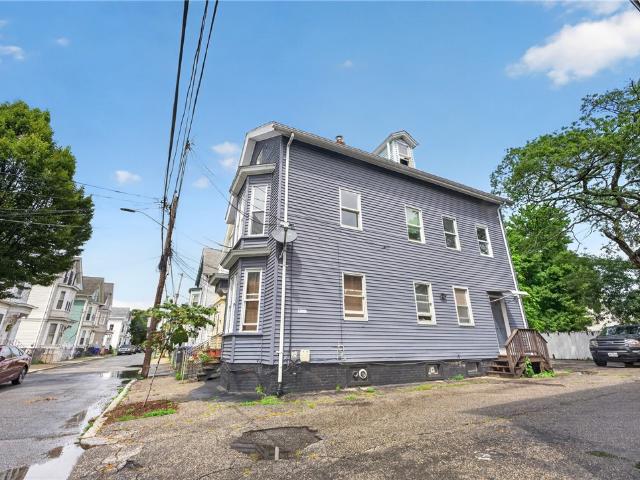 33 Pekin Street