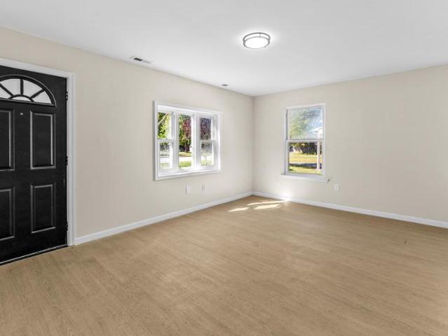 33 Pinewood Avenue