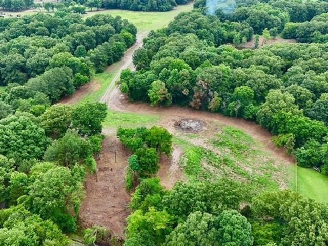 33 Plomar Williams Rd, Gadsden, TN 38337