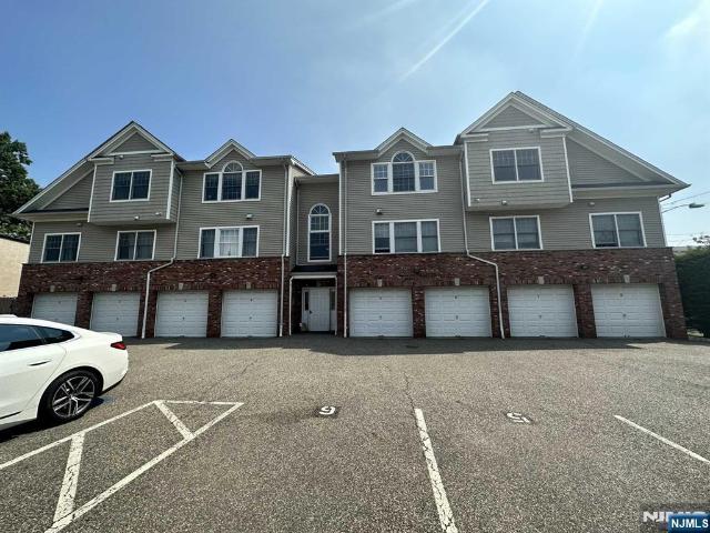 33 Prospect St, Unit 5, Palisades Park, NJ 07650 | MLS #26013 | Compass