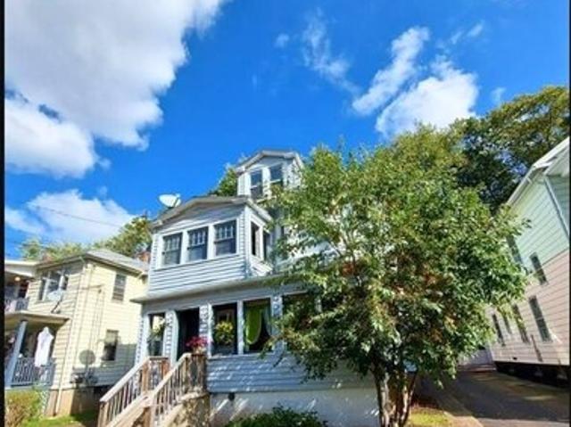 33 Prescott St, Meriden, CT 06450