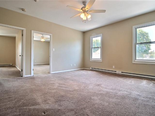 33 Railroad Avenue 2