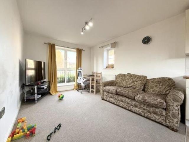 33 Rathbone Crescent, Peterborough
