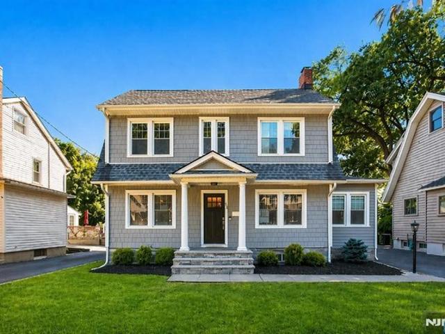 33 Raymond Ave, Nutley, NJ 07110