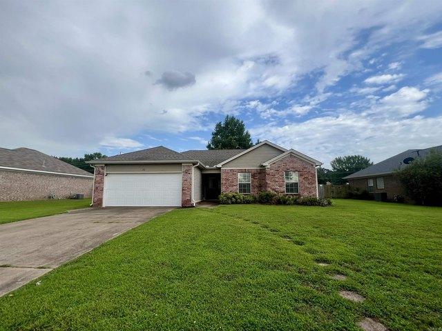 33 Reno Dr, Cabot, AR 72023