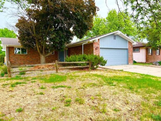 33 Regency Blvd, Pueblo, CO 81005