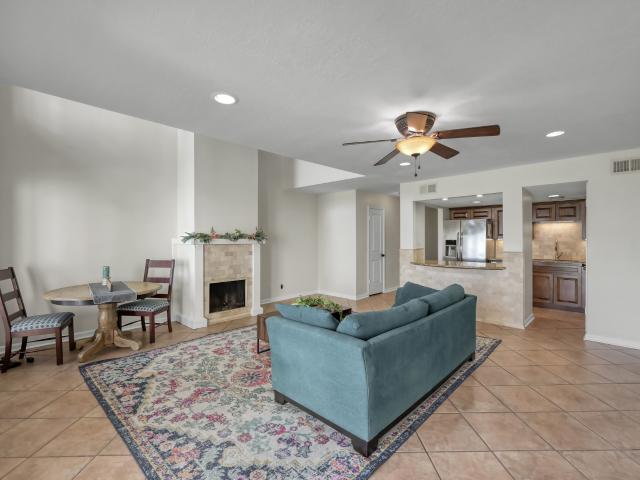 33 Regency Point