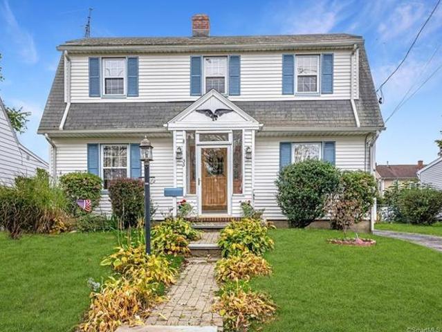 33 Rivercliff Dr, Milford, CT 06460