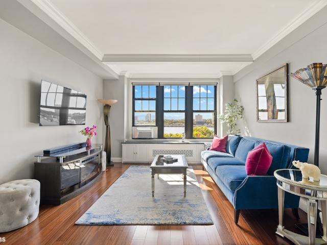 33 Riverside Drive, New York, NY