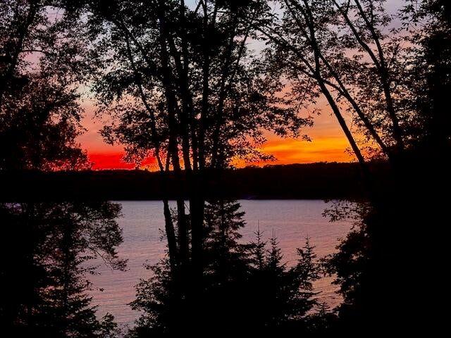 33 Rockinghorse Ln, Saint George, ME