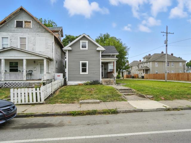 33 S Princeton Avenue