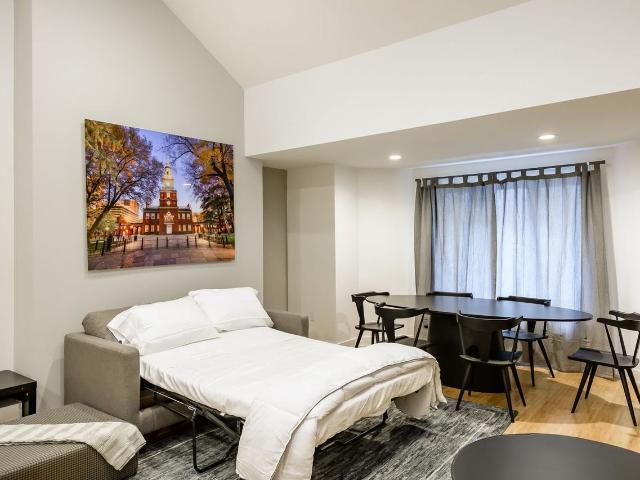 33 S. 11th Street 2 Bedroom Apartment for Rent at 33 S 11th St, Philadelphia, PA 19107 Center City East
