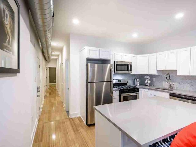 33 S. 11th Street 2 Bedroom Apartment for Rent at 33 S 11th St, Philadelphia, PA 19107 Center City East