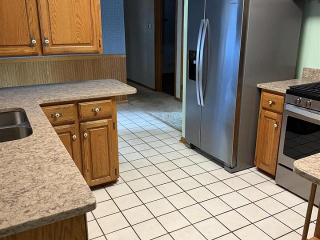 33 S 27th Street