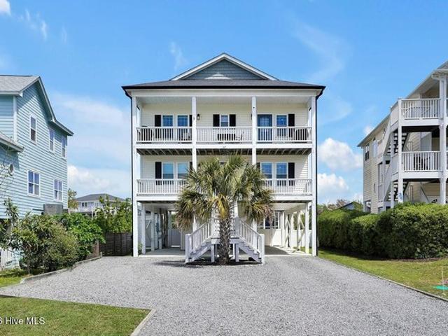 33 Sandy Ln, Surf City, NC 28445