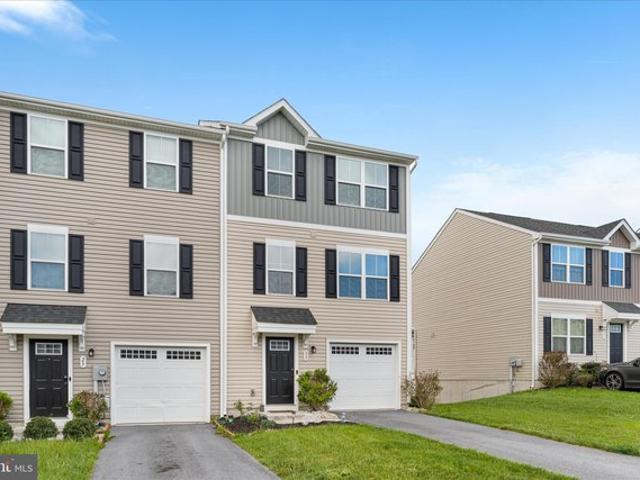 33 Sebago Pl, Martinsburg, WV 25403
