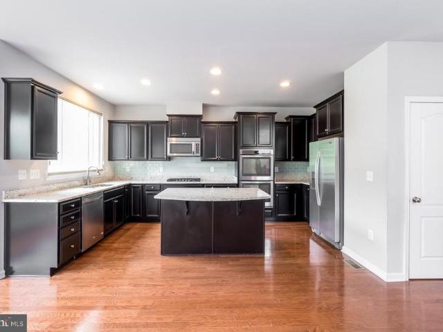 33 Shepherds Hook Way